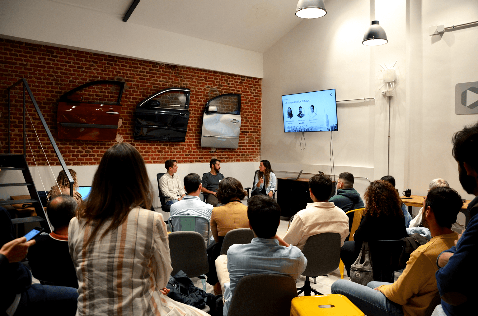 Bdeo celebra el evento "La IA que escribe el futuro" junto con Idoven y ...